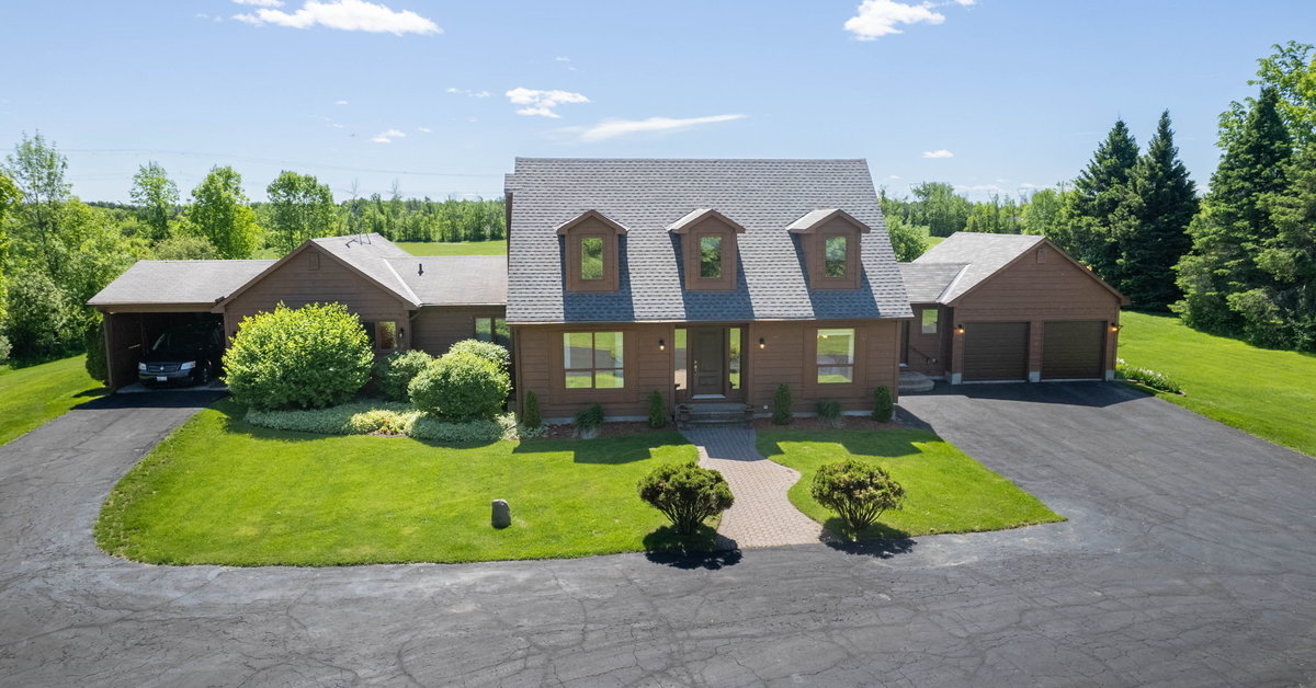 7420 Jock Trail | The Agency Ottawa