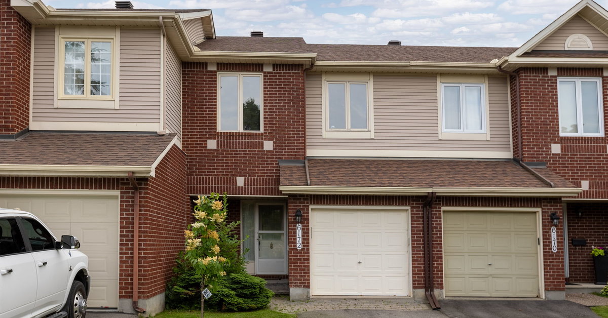 6172 Red Willow Dr, Ottawa, ON K1C 7J7 | Rela