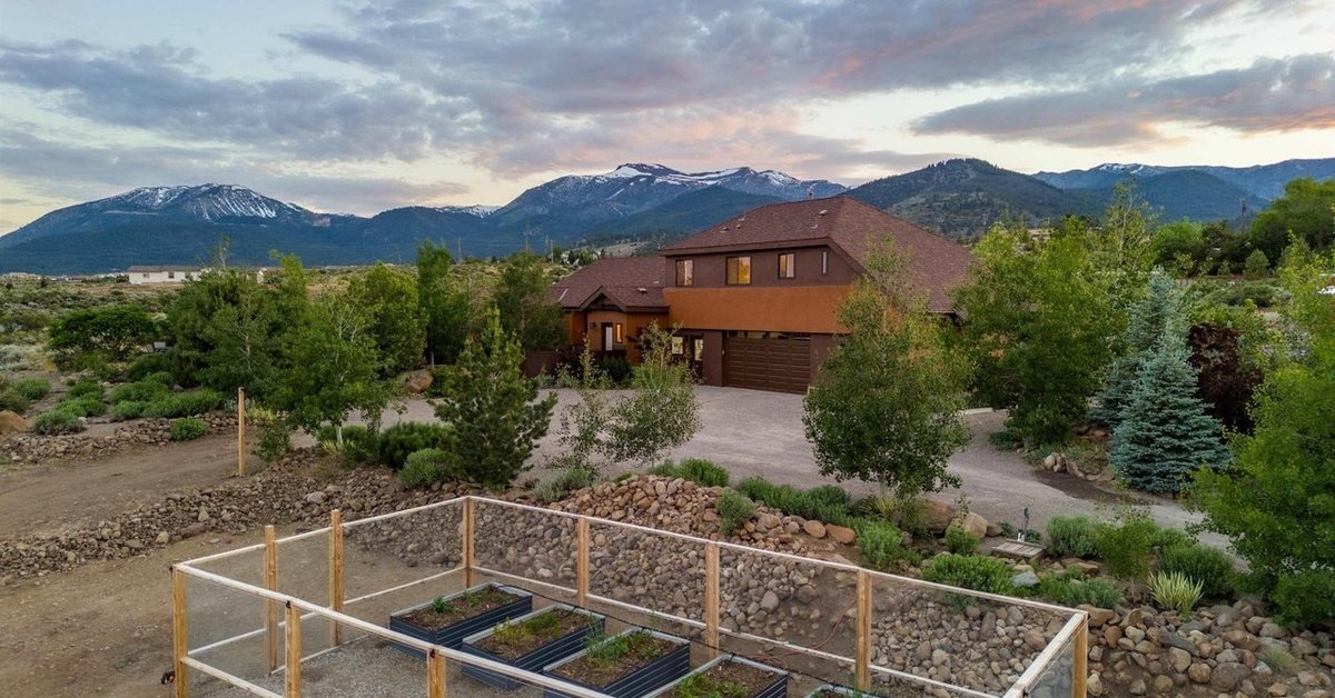 5745 Carl Drive