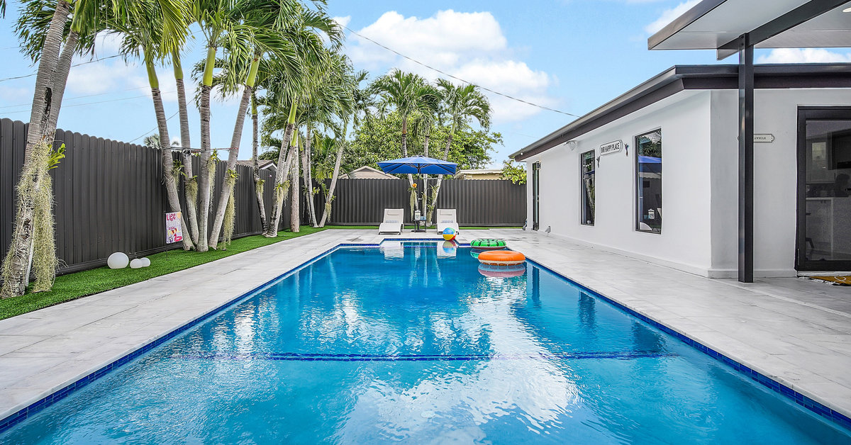 7900 Southwest 97th Ave | Luxe Properties, LLC