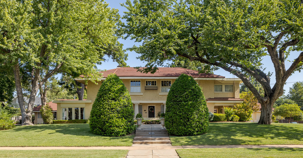 The Workman Estate | Sage | Sotheby's International Realty