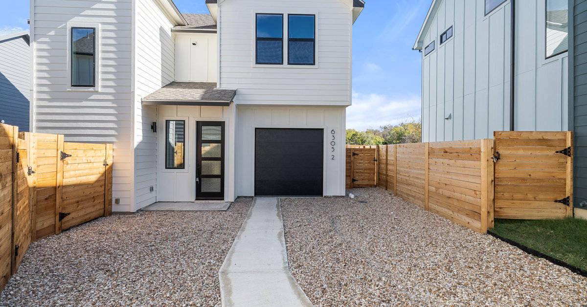 6305 Friendswood Dr Unit 2