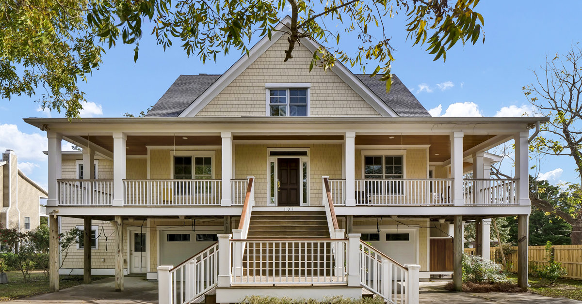 101 Pelican Point Road