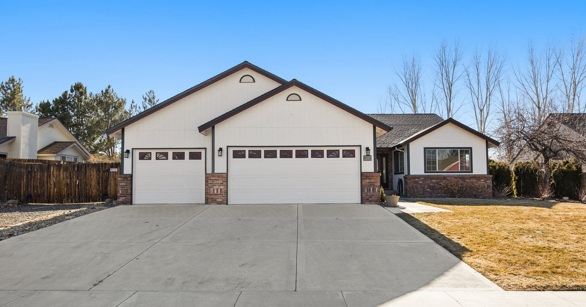 1009 Silveranch Drive