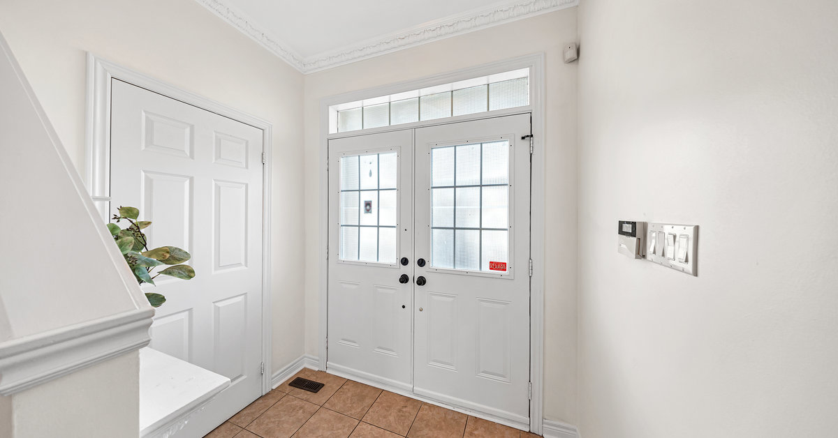 12 Hardgate Crescent