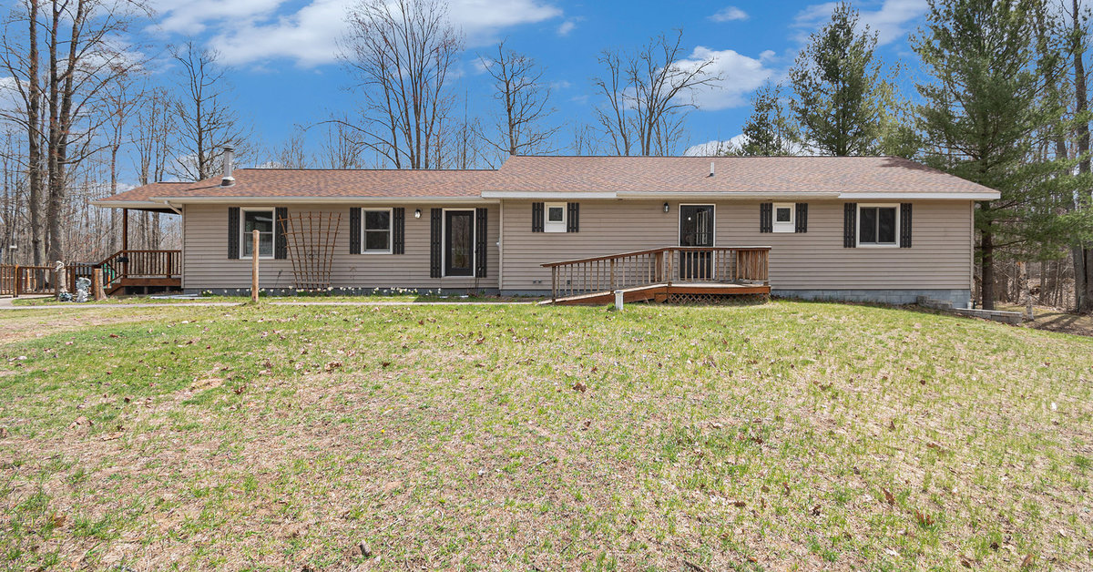 2172 U.S. 23 Harrisville MI 48740