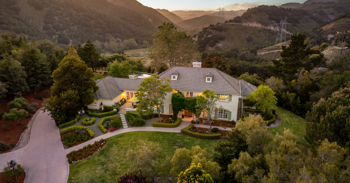1190 Bassi Drive