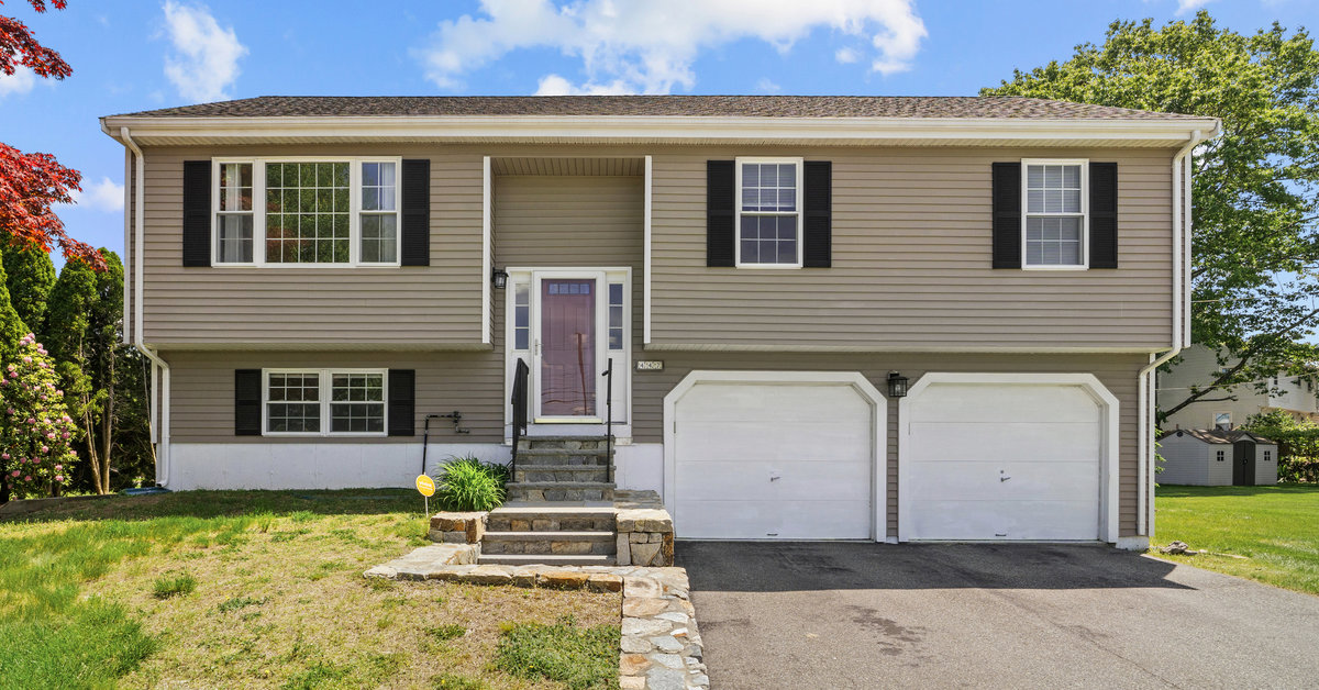 447 Old Connecticut Path, Framingham MA 01701