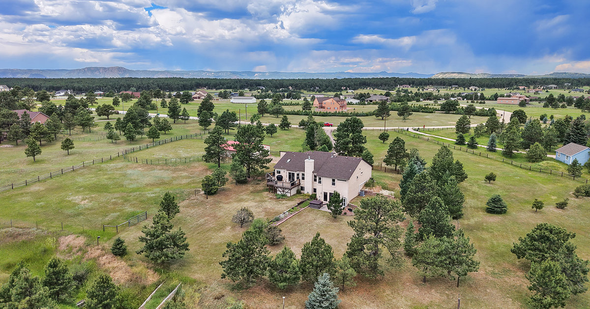 2585 Mohawk Way