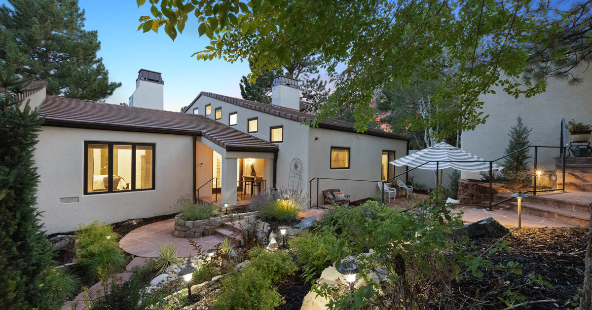 2114 Ridge Plaza Drive | LIV Sotheby's International Realty