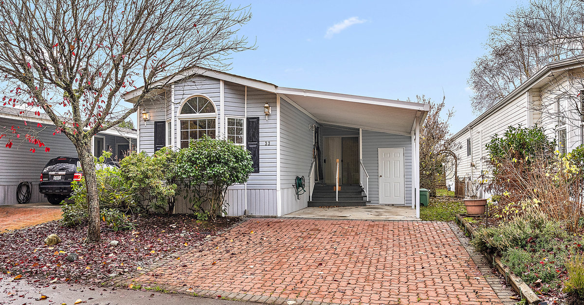 33 - 7401 Central Saanich Road