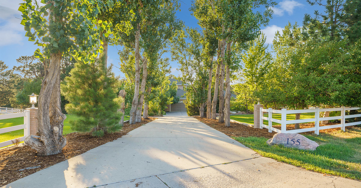 155 Amanda Pines Dr