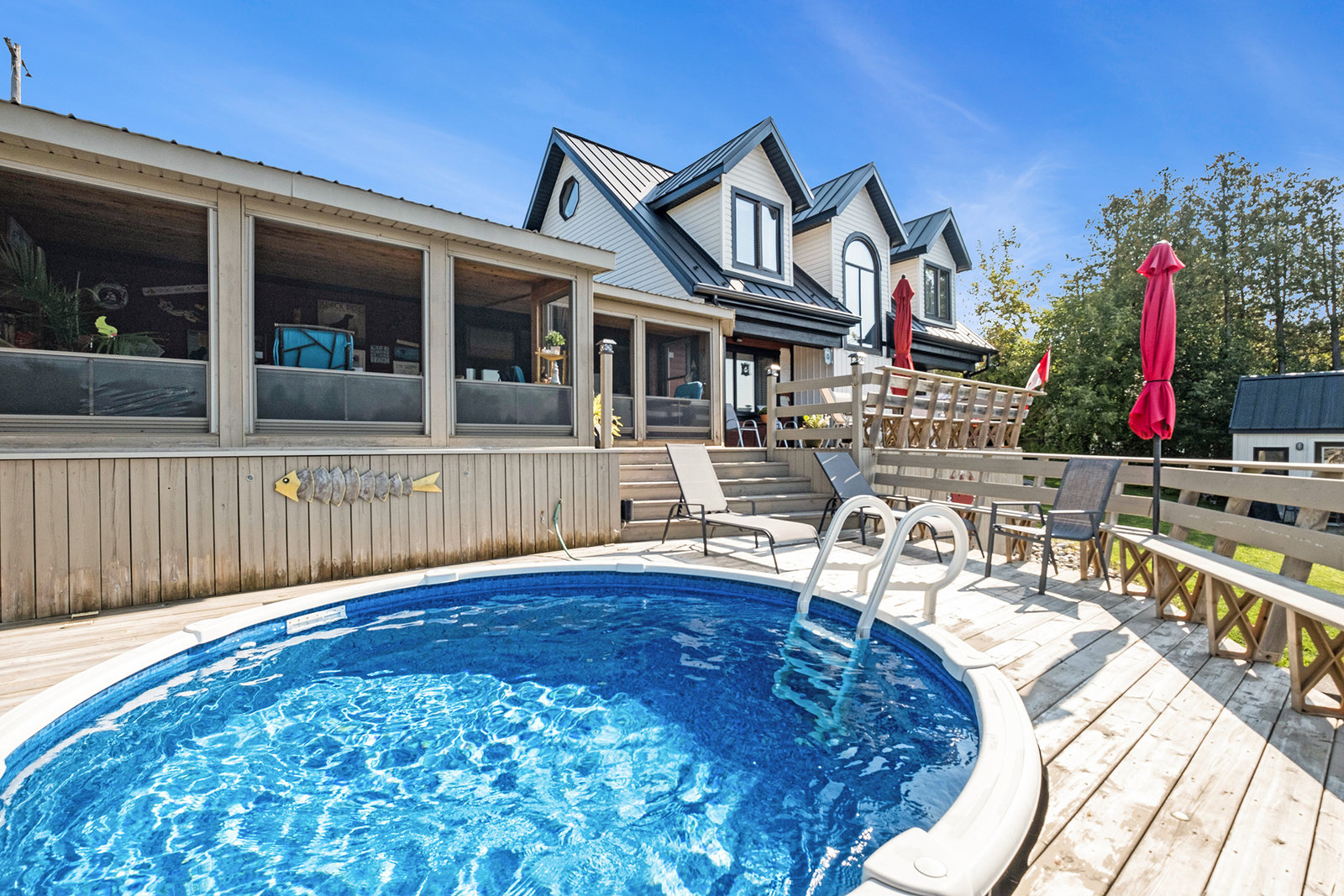 1990 River Road Manotick ON