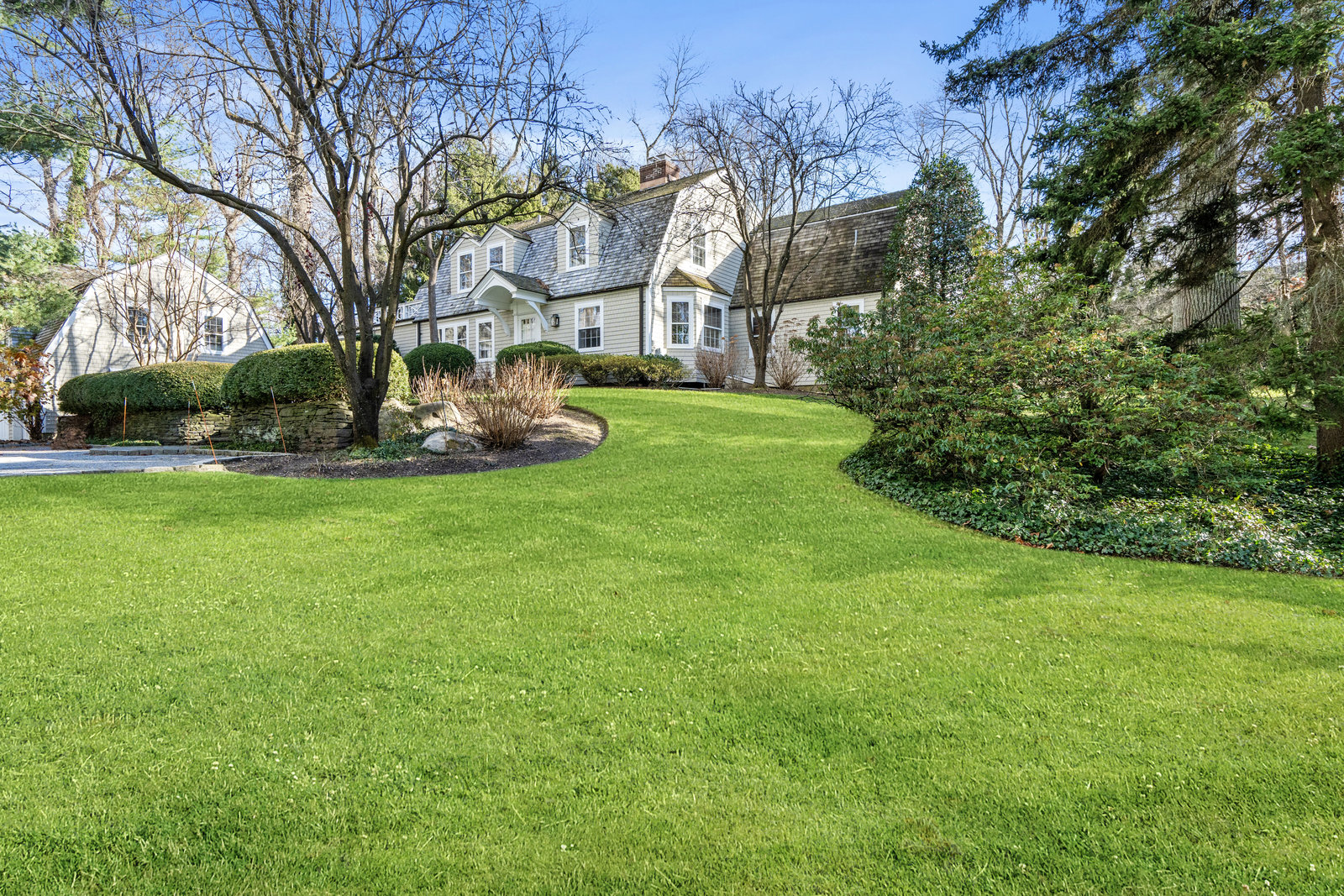 518 Centre Island Road, Centre Island