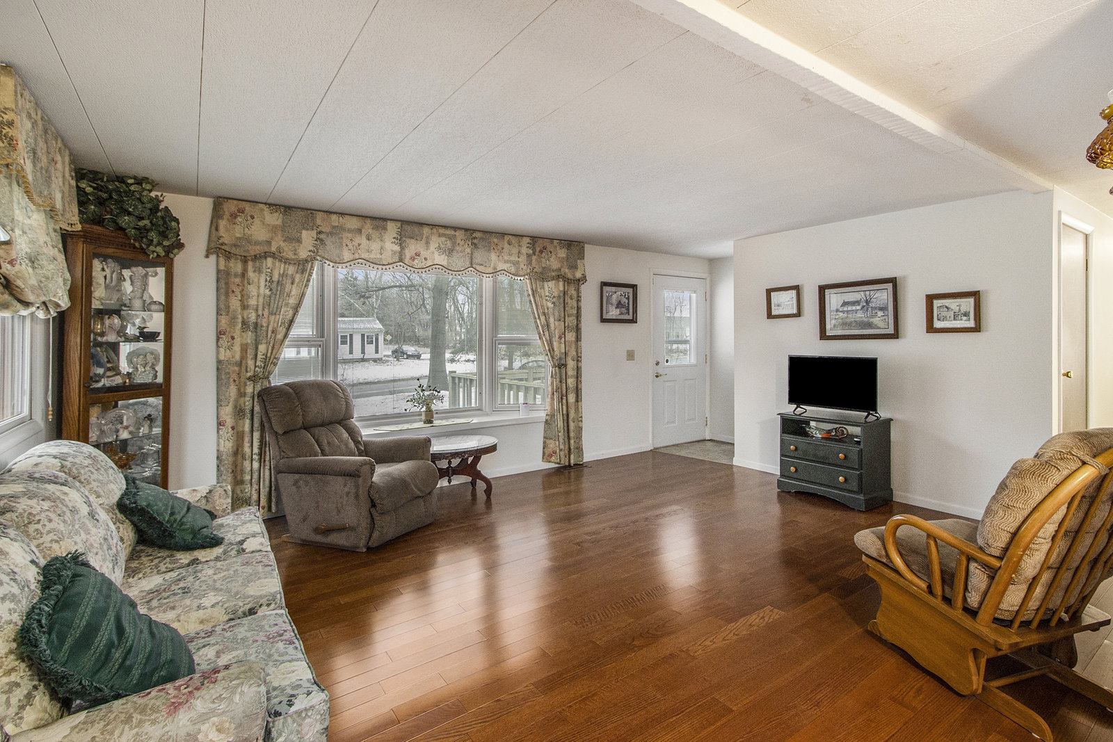 668 Airway Drive