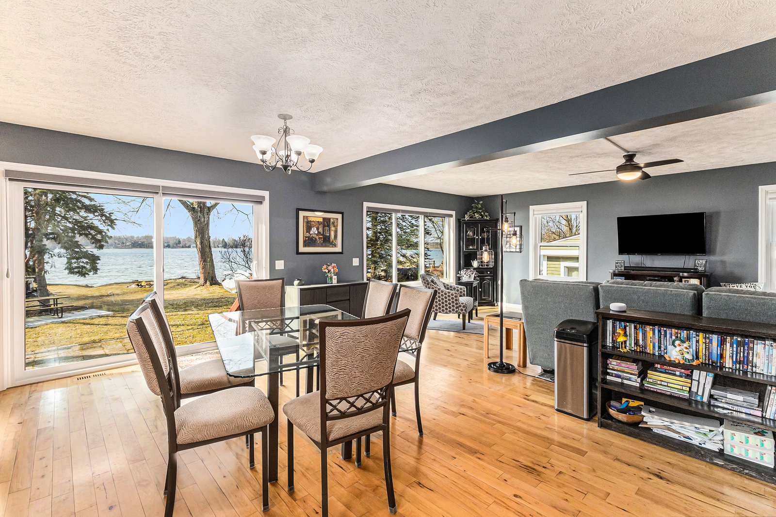 9900 Blue Water Drive