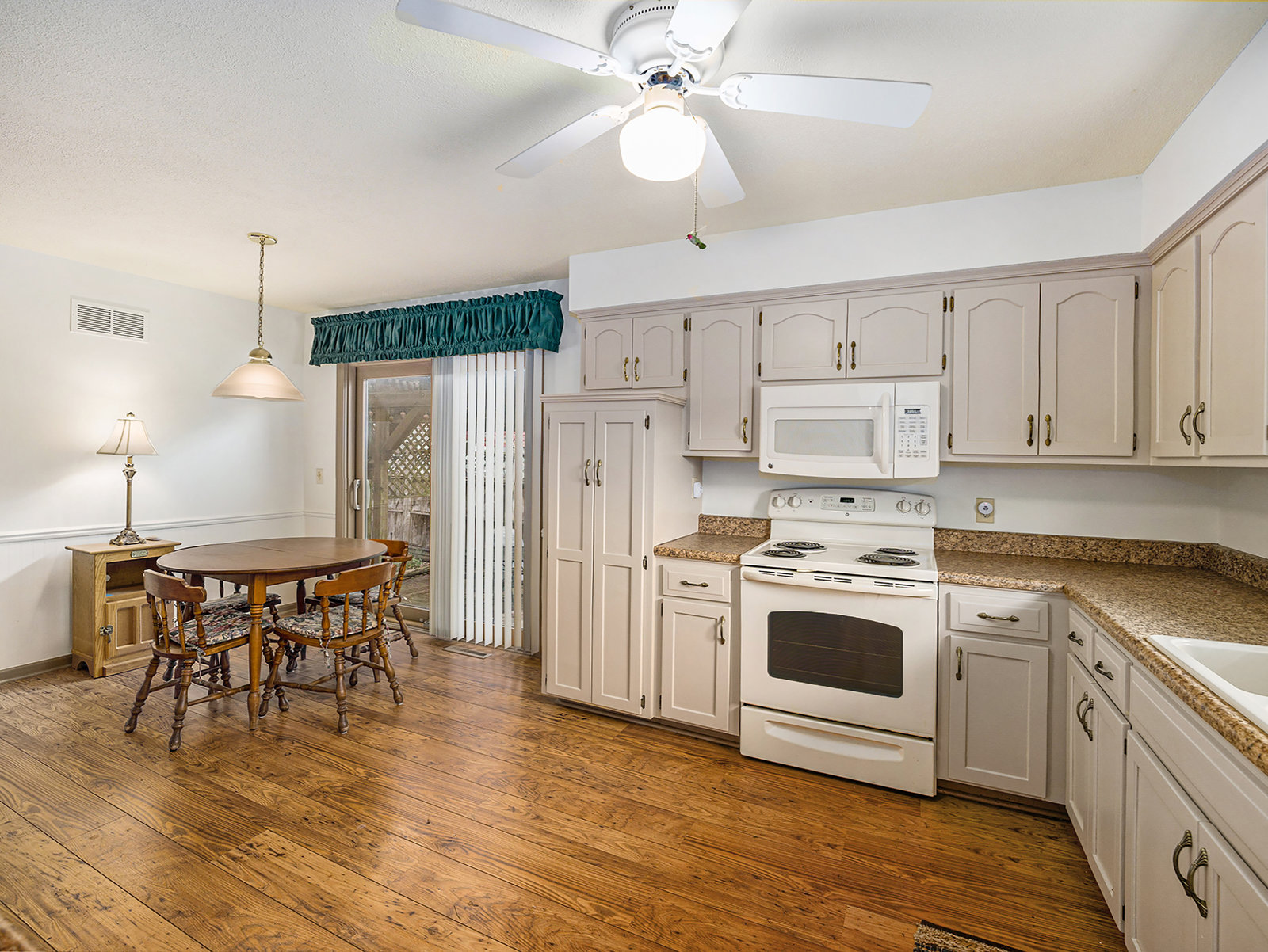 1820 East Stratford Road