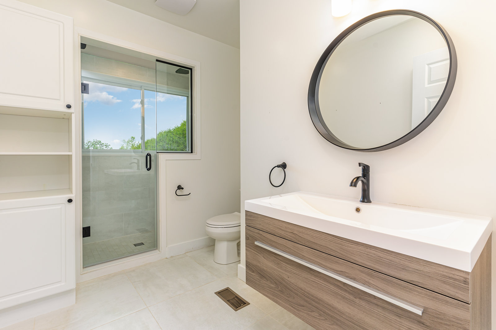 128 Sir Williams Lane