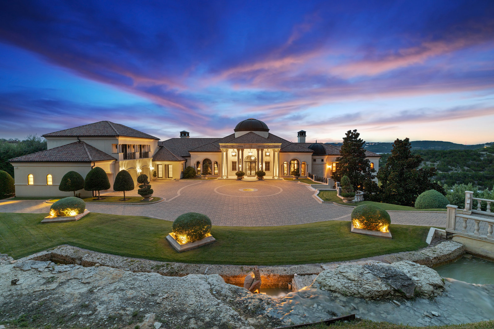 Lake Travis Estate | Compass / Austin Luxury Group
