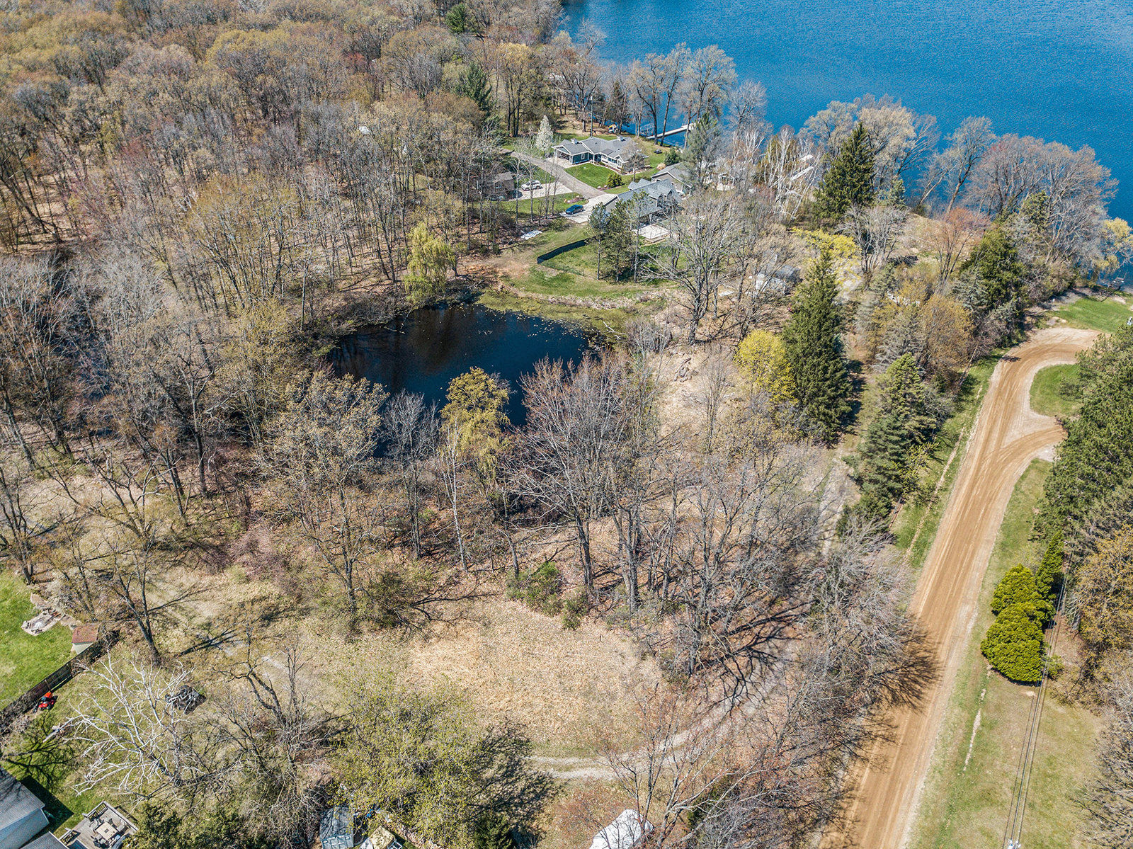 7862 Tipsico Lake Rd