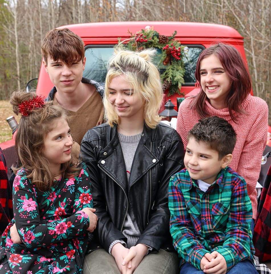 Displaced Family | Fundly