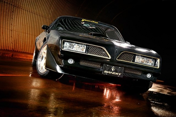 Black License plate with Gold Bandit and Bandit head.