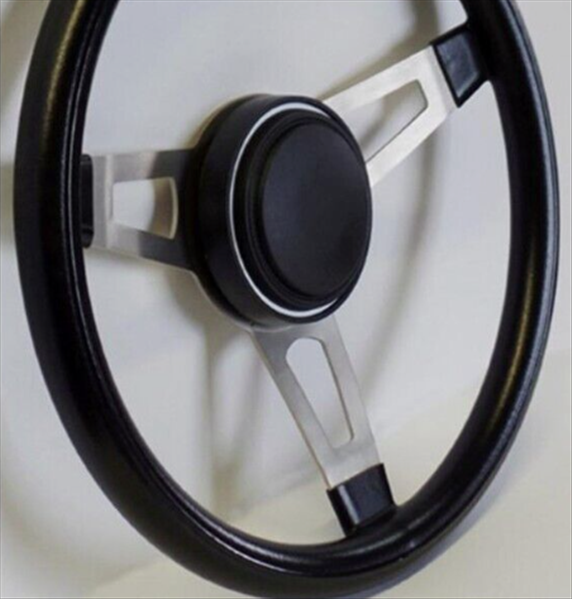 Grant 846 Classic Tuff Wheel Nostalgia Steering Wheel. Inclu