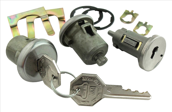 1964-72 Cutlass 442 Ignition Door Lock Set