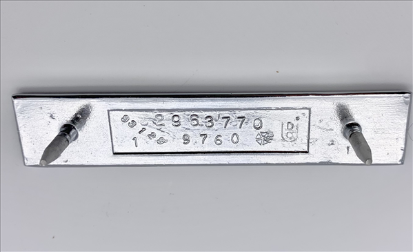 1970-1971 Duster and Valiant Fender Emblem. 2 Pin