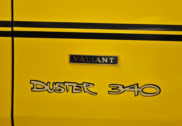 1970-1971 Duster and Valiant Fender Emblem. 2 Pin