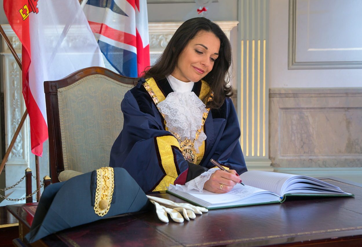 The most beautiful Mayor in the world