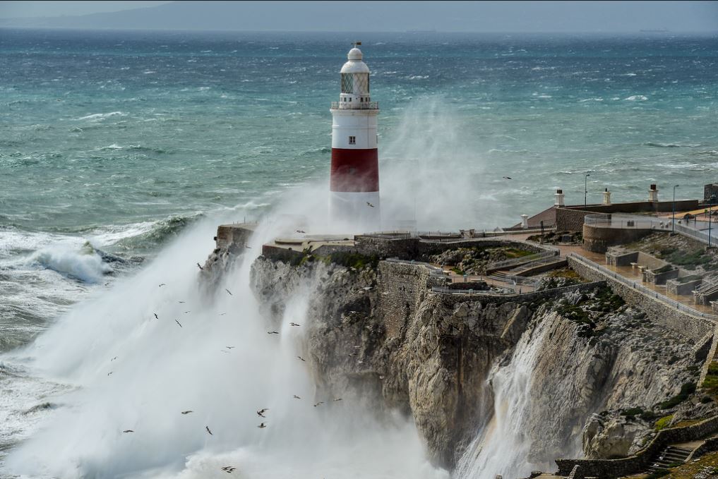 Brexit storm as divorce deal returns to Commons for debate today