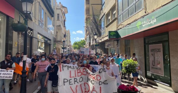 Angry protest in La Linea after deaths at sea