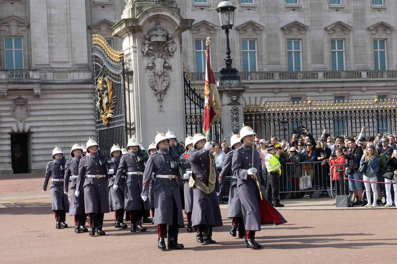 Royal Gibraltar Regiment on sentry duties in London