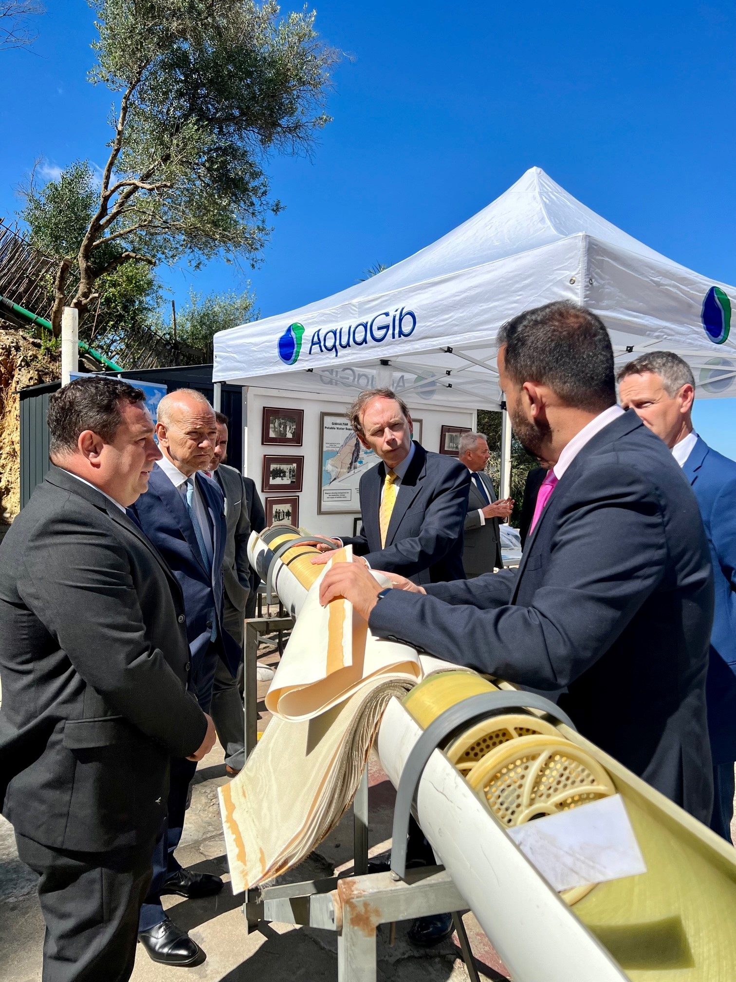 Governor and the Minister for Public Utilities visit AquaGib