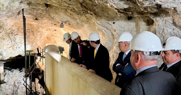Governor and the Minister for Public Utilities visit AquaGib