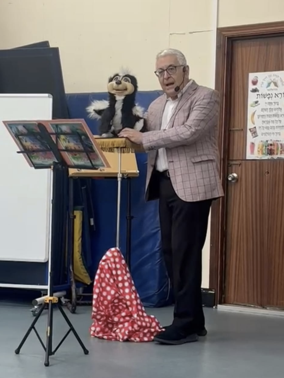 Hebrew Primary School promotes reading for pleasure