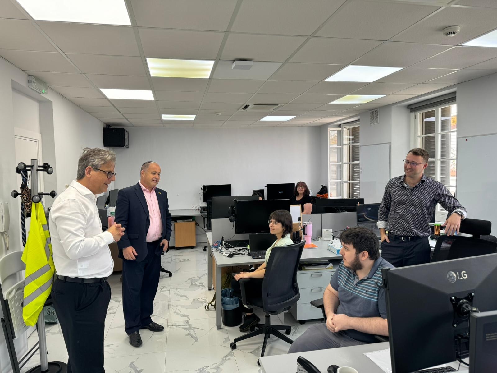 Feetham visits RSM Gibraltar offices
