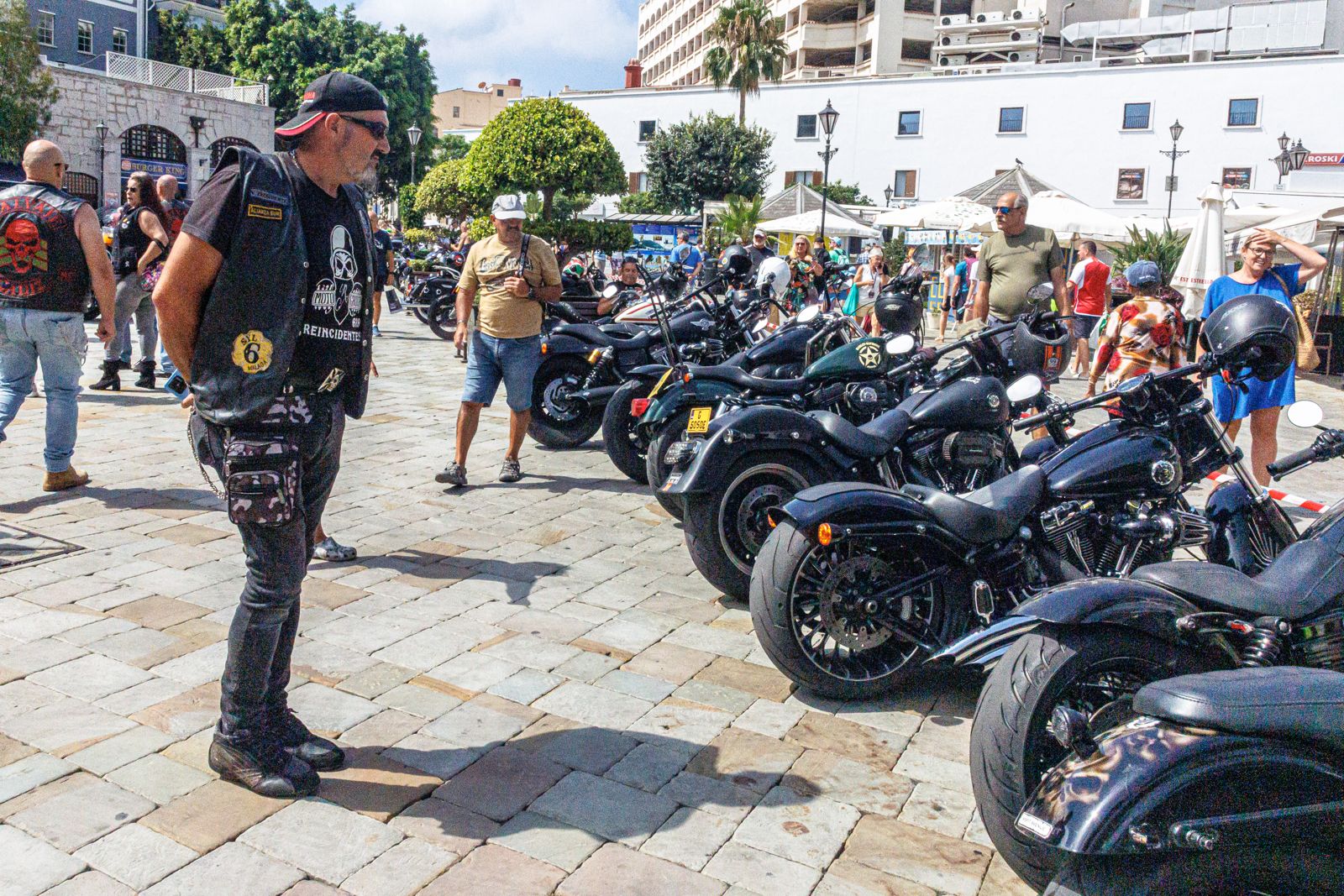 Hundreds of riders in Harley and Custom Bike rally