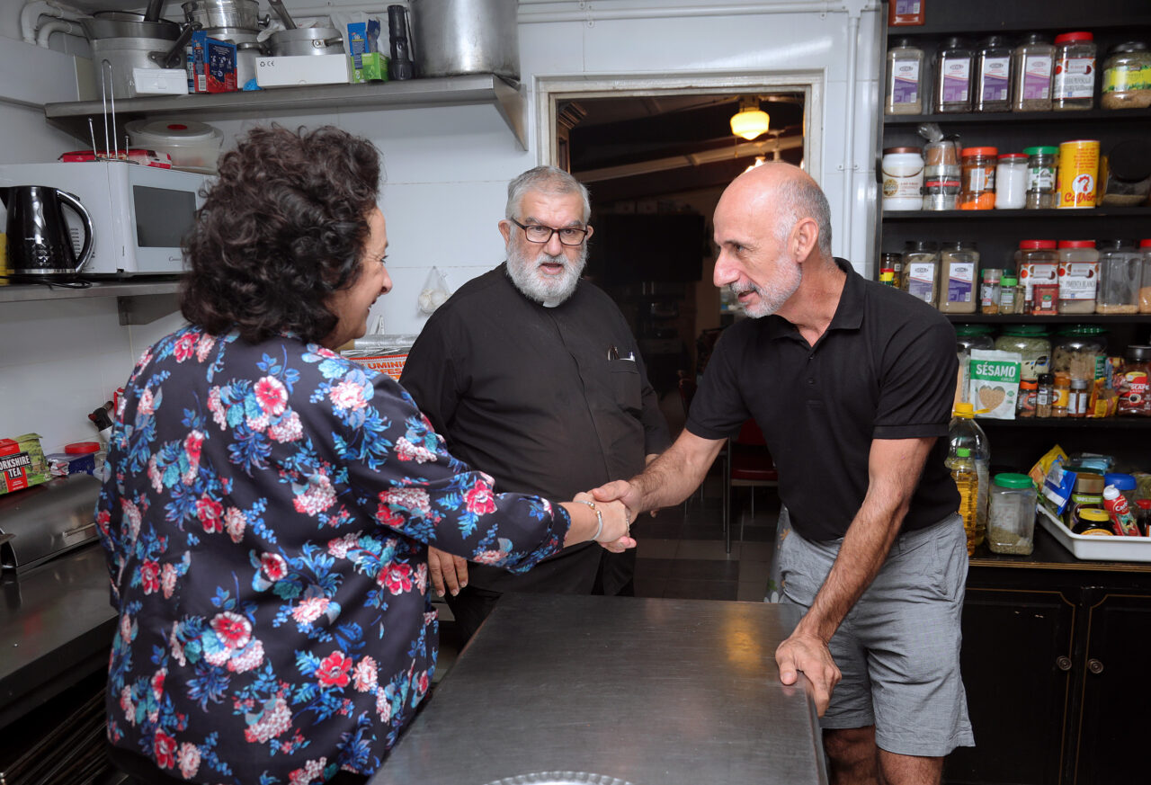 Mayor visits Soup Kitchen