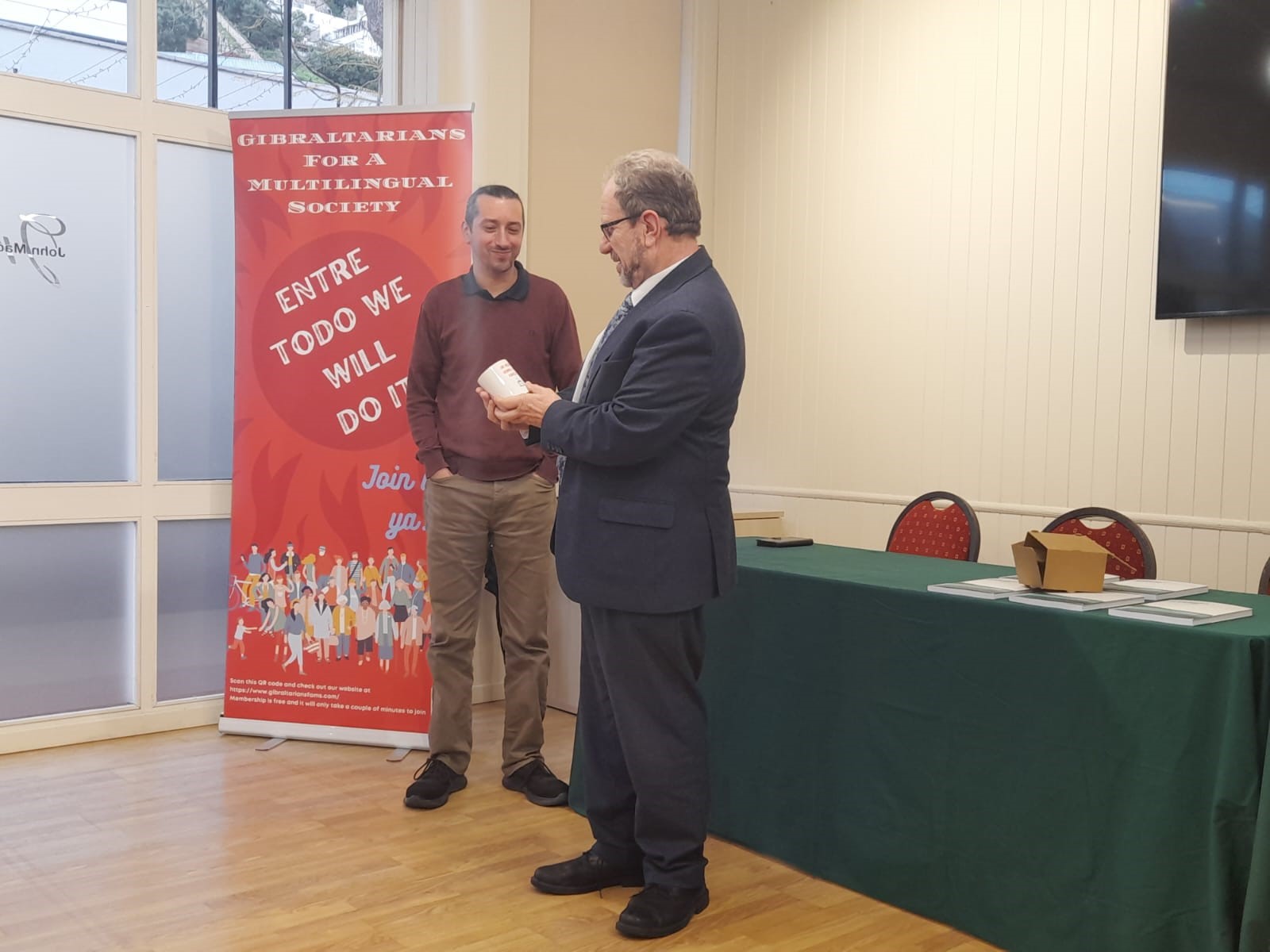 Book on Gibraltarians’ language journeys presented to local schools