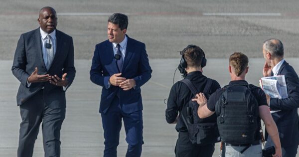 High expectation as Foreign Secretary visits Gib ahead of Brussels ...