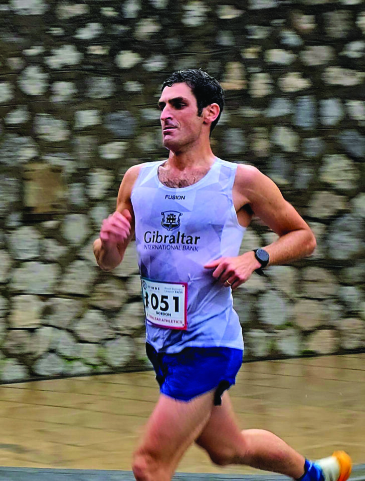 Gordon keeps his momentum as front runner for Road Runners league title