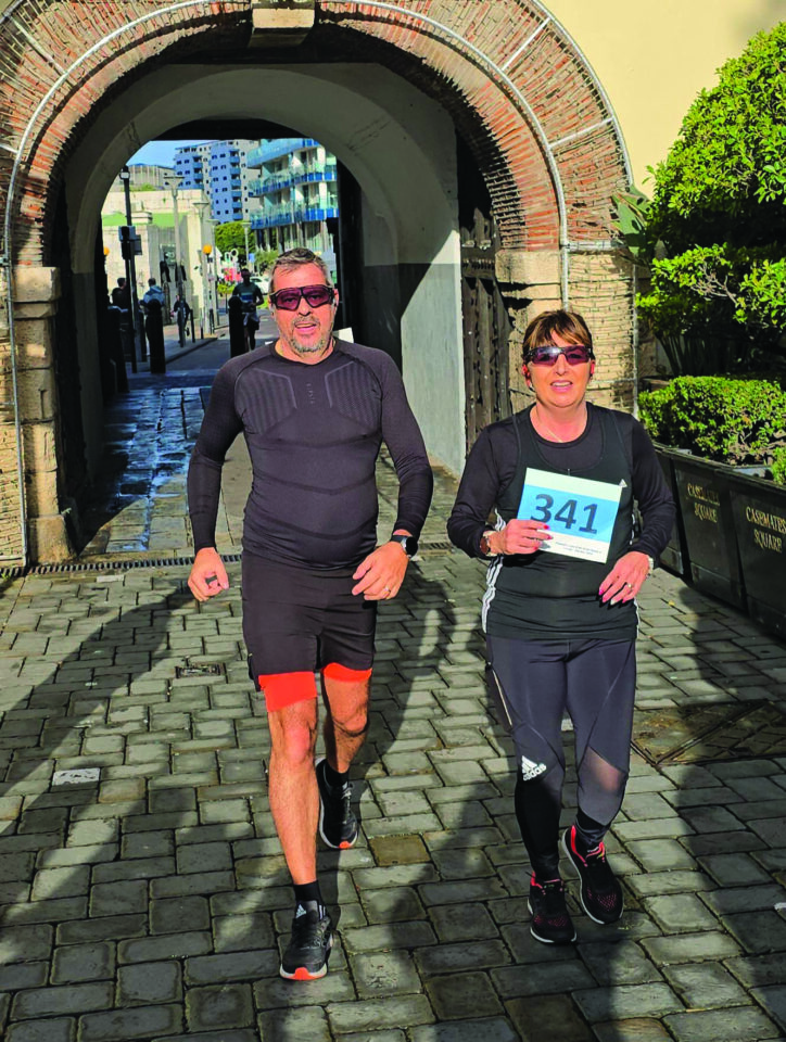 Over 300 runners took to road on Boxing Day