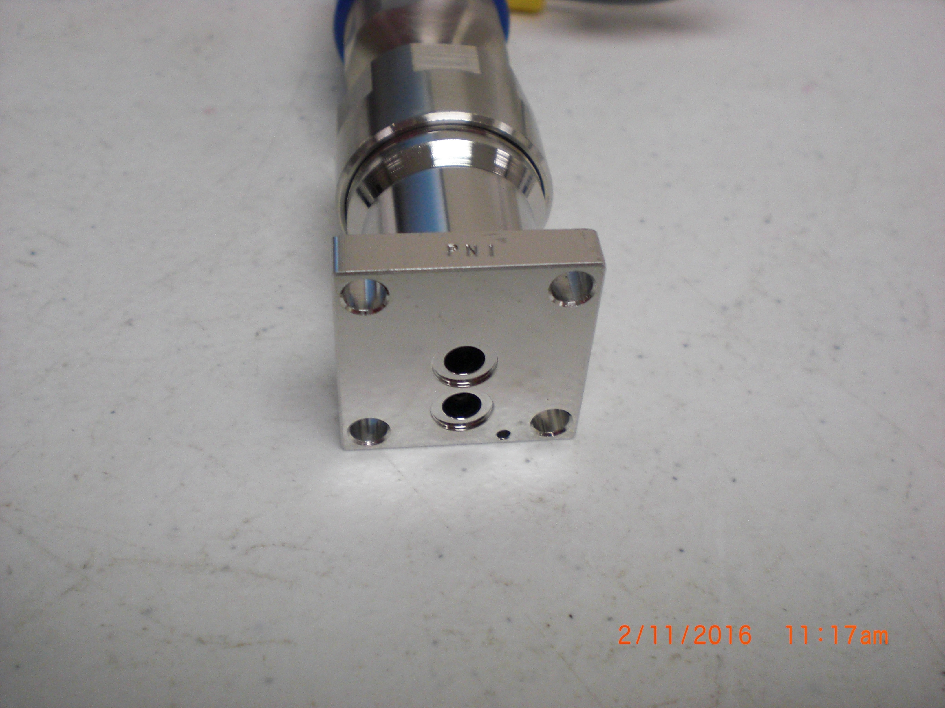 Valve Swagelok 6LVV-MSM-ALD3ET-2-P-CS Surface Mount ALD valve Pneumatic ...