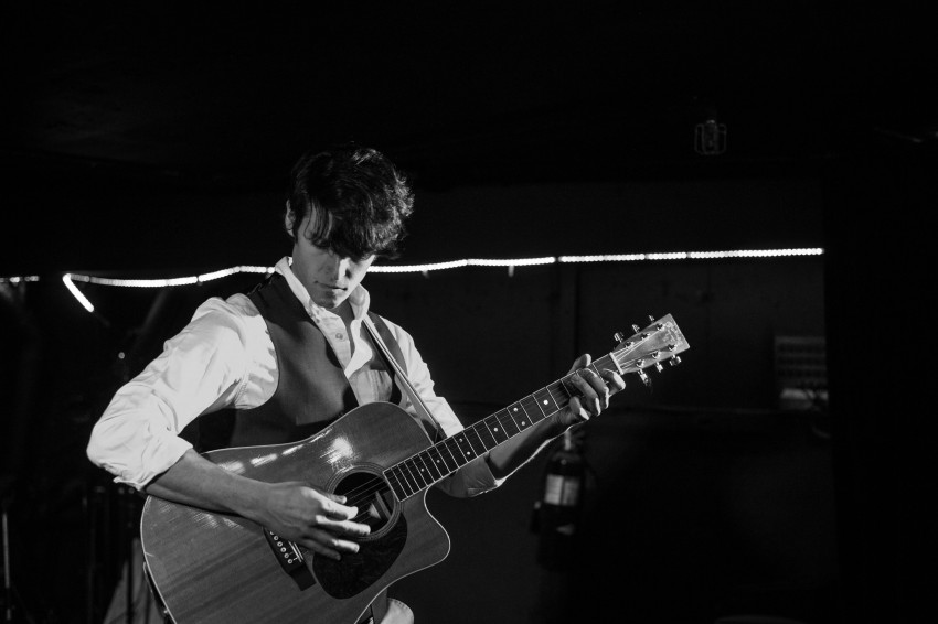 Hire Alex Anthony - Singing Guitarist in Newburyport, Massachusetts