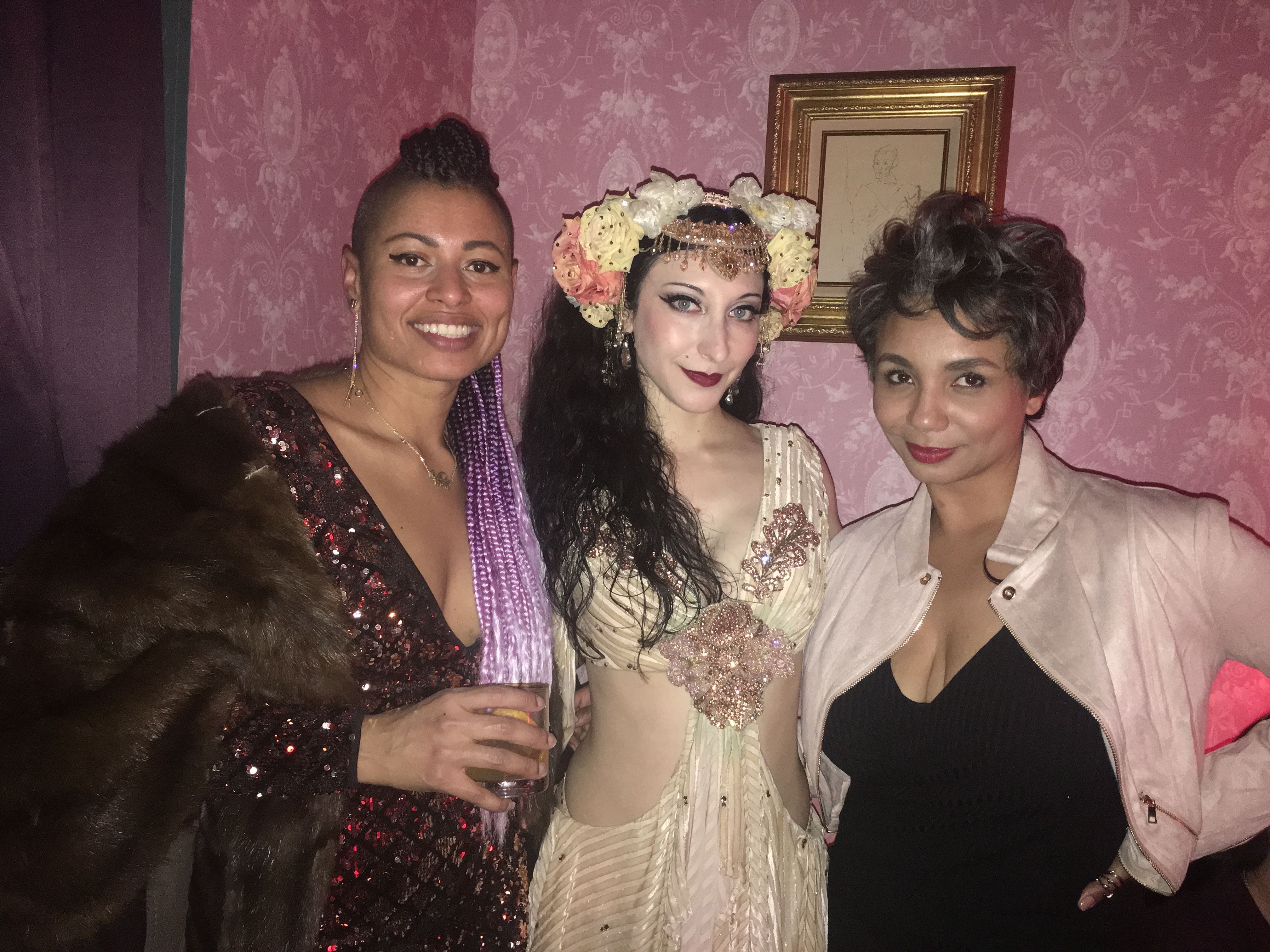 Hire Cassandra Rosebeetle - Burlesque Entertainment in New York City ...