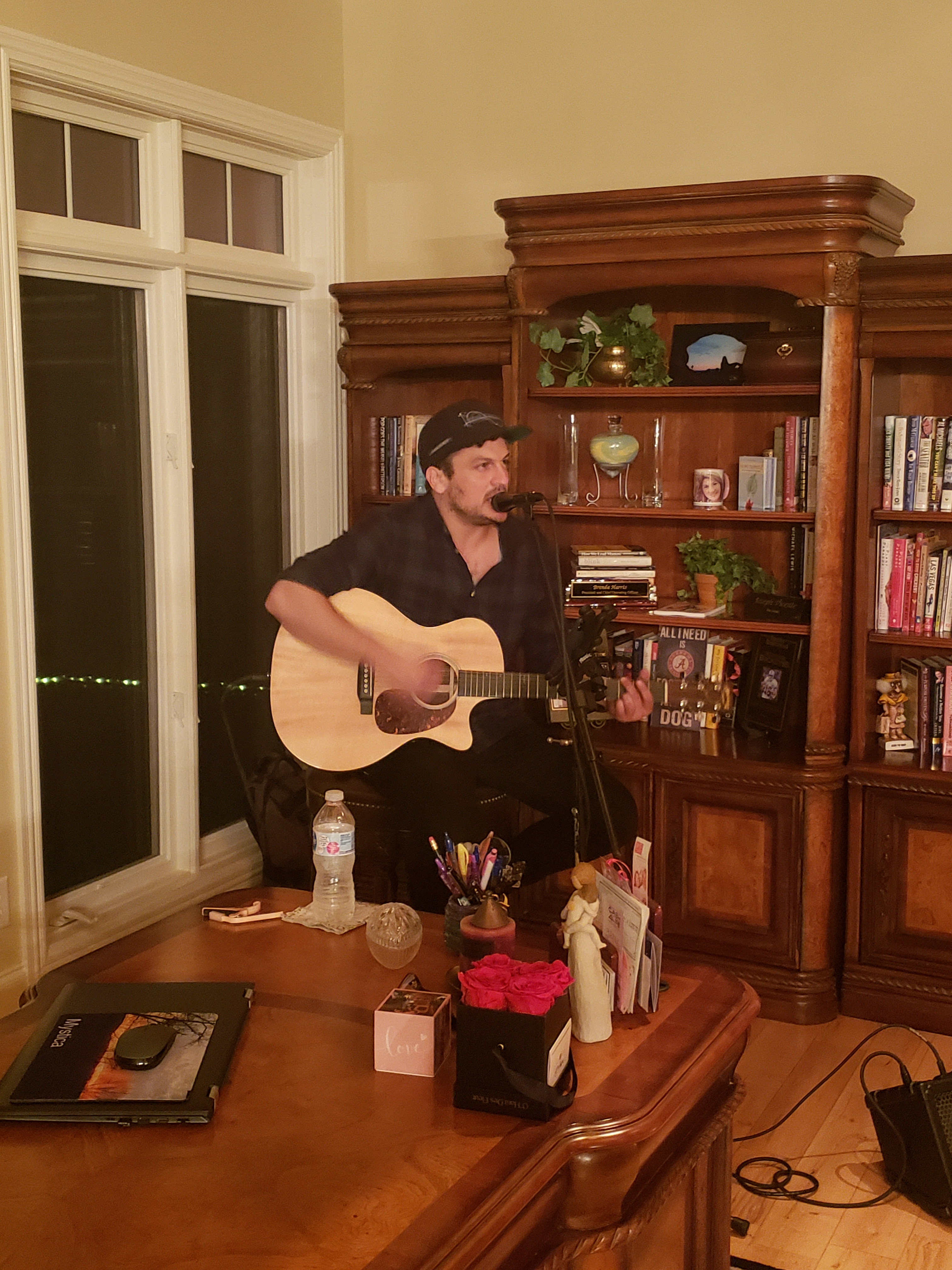 Hire Jesse Lopez - Singing Guitarist in Nashville, Tennessee