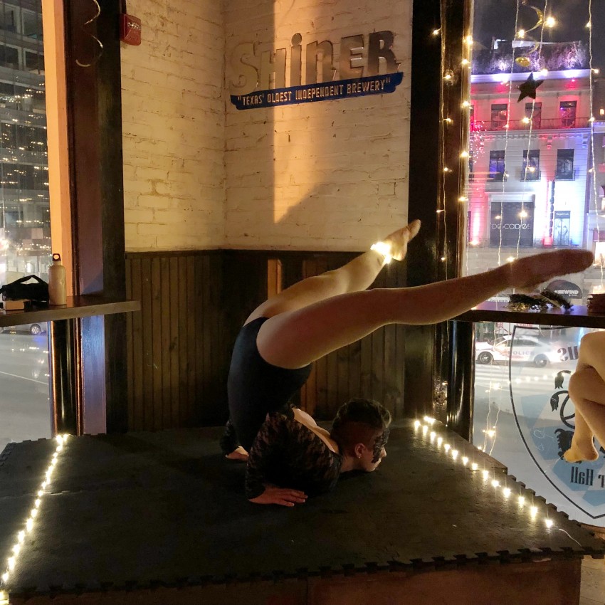 Hire Captivating Contortion Contortionist In Washington District Of Columbia