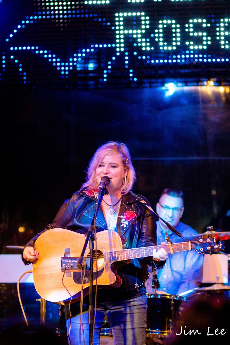 Hire Delaney Rose - Singer/Songwriter in Vancouver, British Columbia